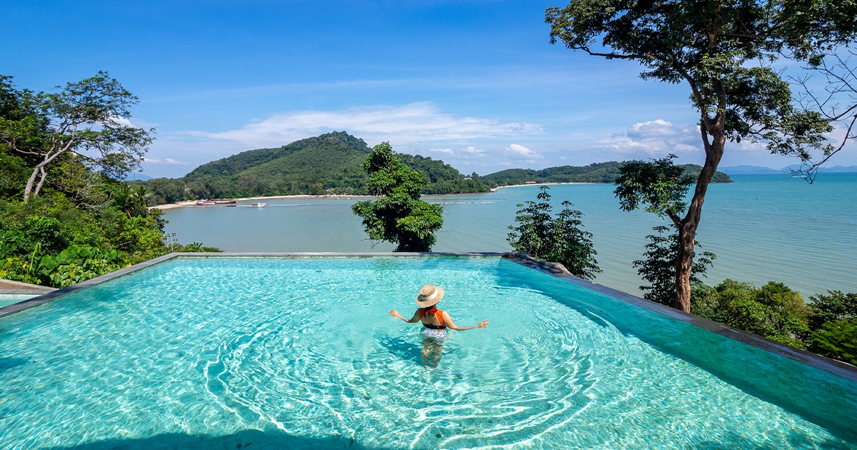 WINDOW on Phuket: Sinae Phuket Luxury Hotel - The Charm of Siray Bay